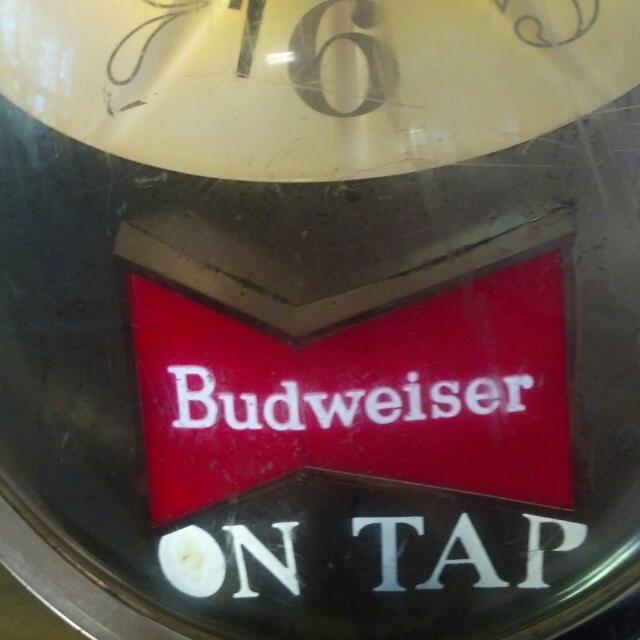 Vintage spinning Budweiser on tap clock for bars man cave, Furniture ...