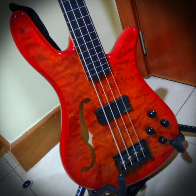 Spector Fretless Bass - SpectorCore 4 Strings (Made in Korea) - free ...