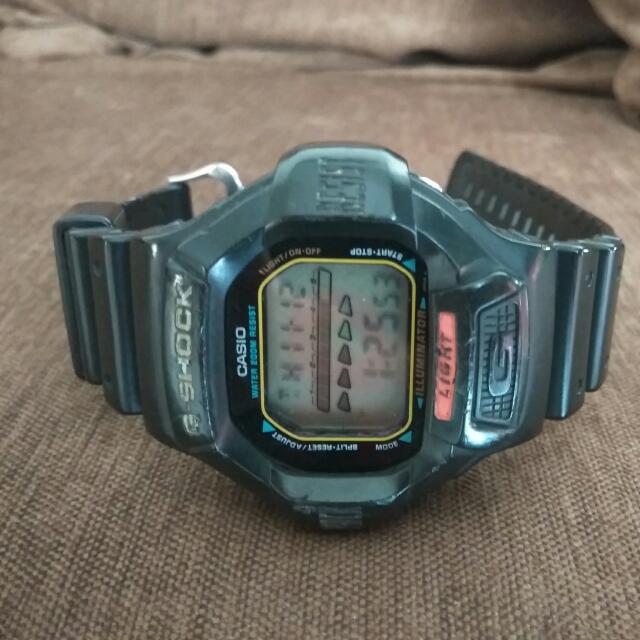 Rare 90s Gshock..model DW-8050, Mobile Phones & Gadgets, Wearables ...
