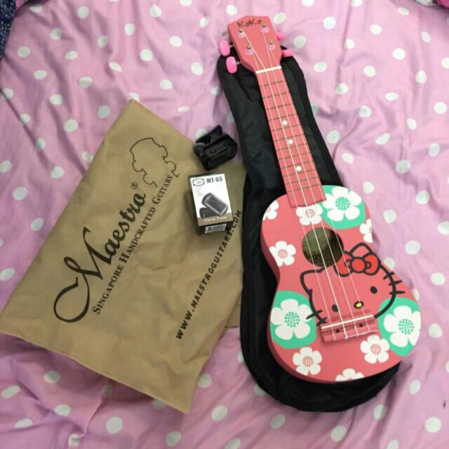 Hello Kitty Kaka Ukelele, Hobbies & Toys, Memorabilia & Collectibles ...