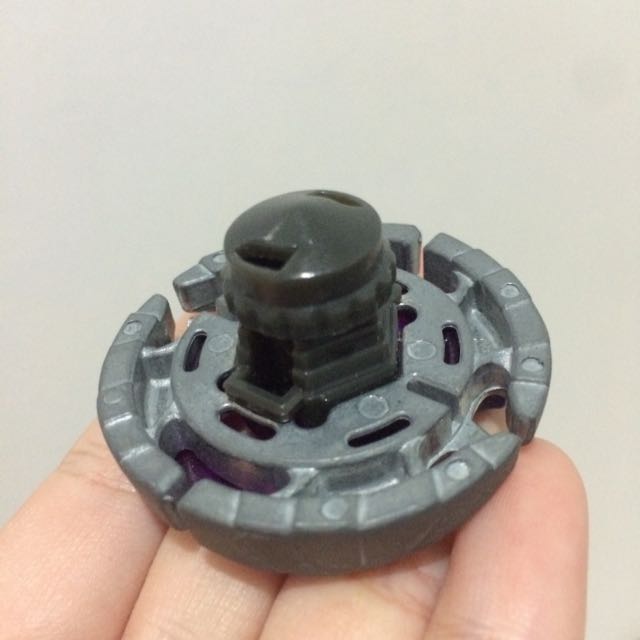 Beyblade Earth Eagle/aquila, Hobbies & Toys, Toys & Games on Carousell