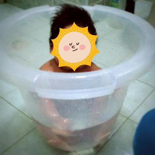 Original Tummy Tub (baby Bath Tub), Babies & Kids, Bathing & Changing ...