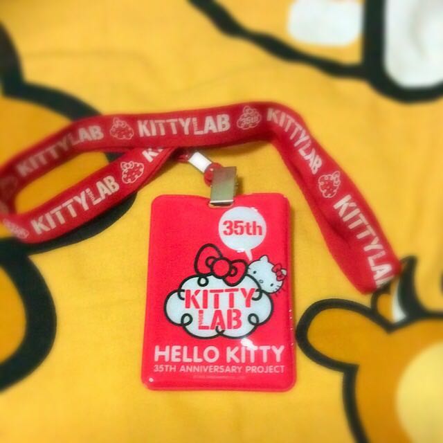 Sanrio Hello Kitty 35th Anniversary - Kitty Lab Lanyard & Cardholder ...