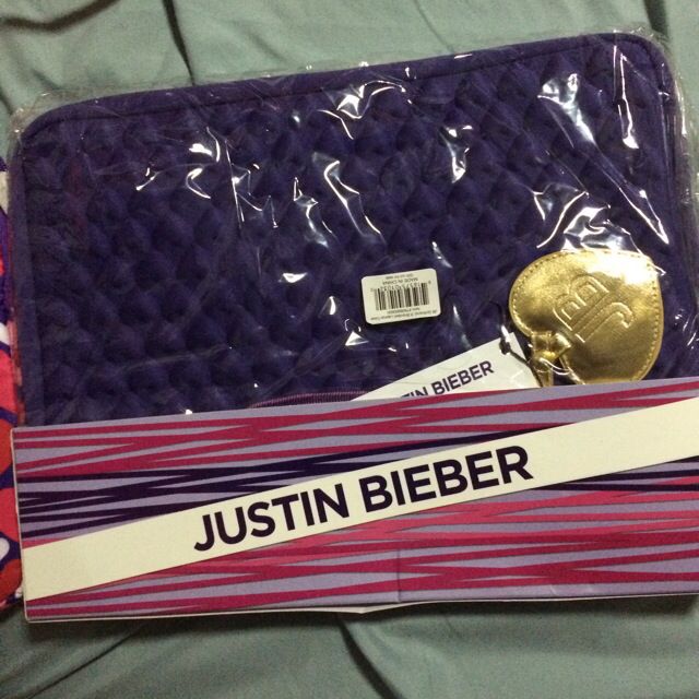 Justin Bieber Laptop Bags, Women's Fashion, Bags & Wallets, Tote Bags ...