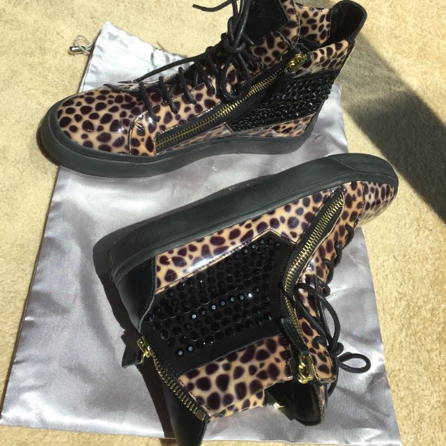 GZ Shoes, Luxury, Sneakers & Footwear on Carousell