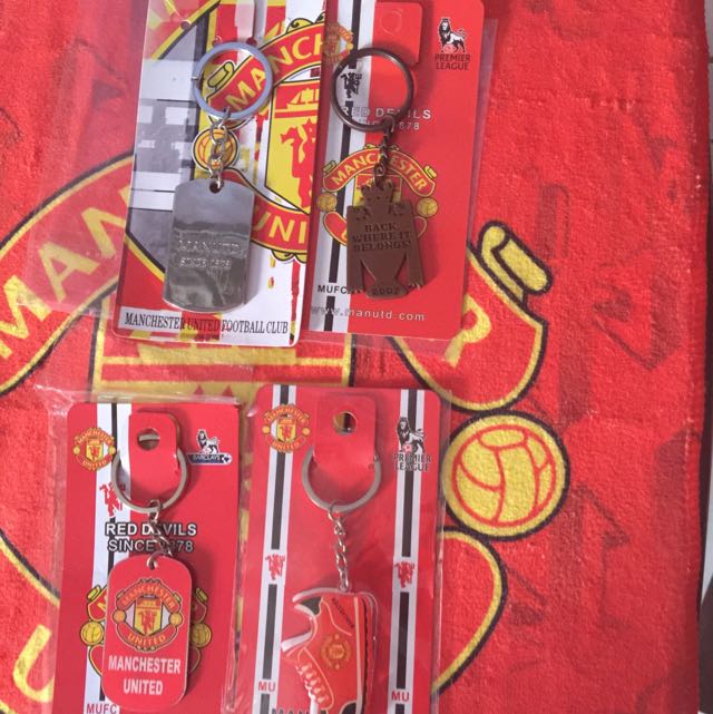 Manchester United Key Chains, Sports Equipment, Sports & Games, Racket ...