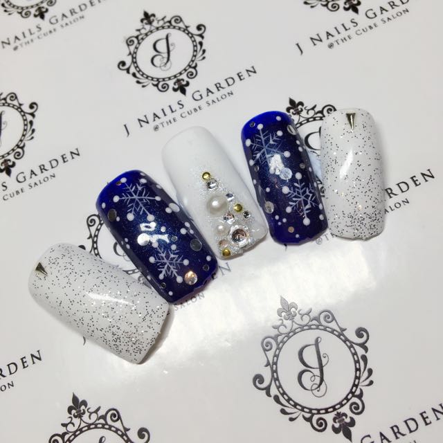 Pedi And Mani Bugis Cube Nails Service, Women's Fashion, Muslimah ...