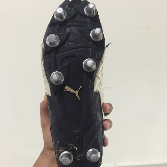 Puma Metal Studs Rugby Boots, Women's Fashion, Footwear, Sneakers on ...
