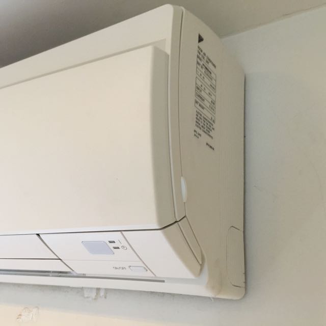Daikin Aircon FT35DVM, TV & Home Appliances, Air Conditioners & Heating ...