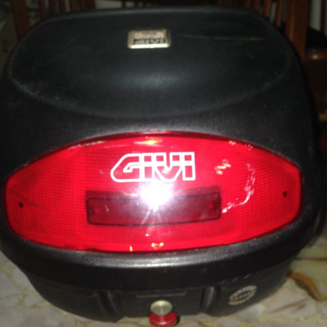 Givi Box, Car Accessories on Carousell