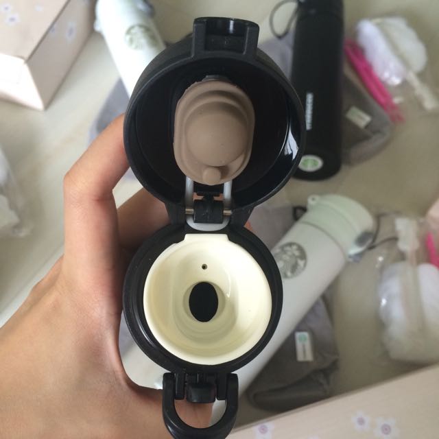 Starbucks Push Lock 400ml Tumbler Bottle Set, Men's Fashion, Watches & Accessories, Accessory ...