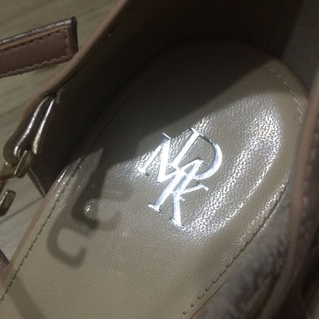 DMK Shoes, Women's Fashion, Footwear, Sandals on Carousell