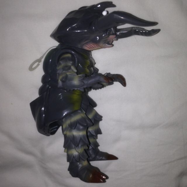 Ultraman Kaiju Antler 7 Inch Soft Vinyl Figure From Bandai Ultraseven ...