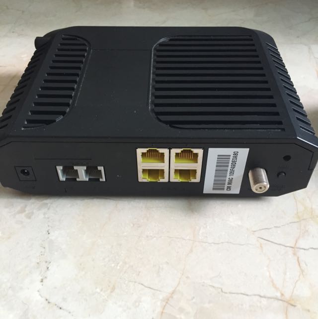 Starhub Cisco DPC3925 Cable Modem-Router, Computers & Tech, Parts ...