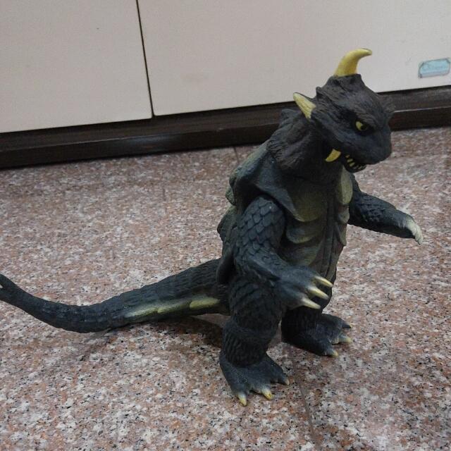 Ultraman Monsters Series. Ultra Q.(2000) Gomez (Gomess), Hobbies & Toys ...