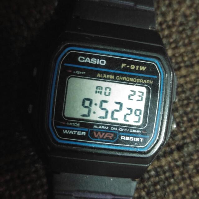 CASIO F-91W waterproof black watch, Health & Nutrition, Health Monitors ...