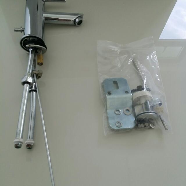 Standard Hdb Bto Wash Basin+tap, Furniture & Home Living, Bathroom ...