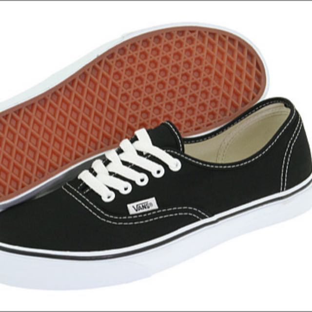 Vans Classic Black, Women's Fashion, Footwear, Sneakers on Carousell