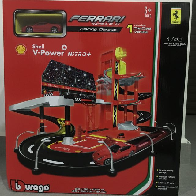 Ferrari Racing Garage, Hobbies & Toys, Toys & Games on Carousell
