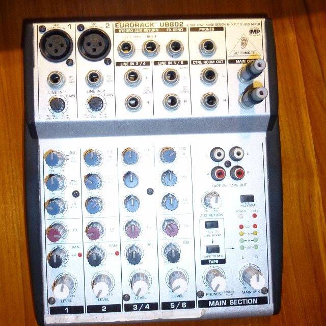 Behringer UB802 Eurorack, 4 channel Mixing Desk & Rode Pro microphone ...