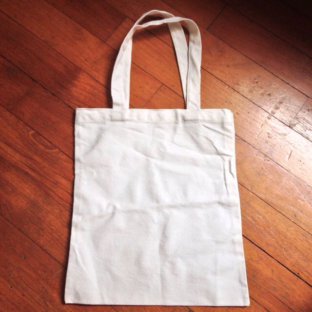 Plain White Tote Bag, Women's Fashion, Bags & Wallets, Tote Bags on ...