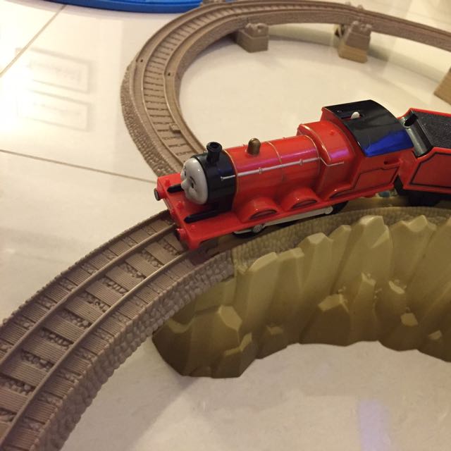 Trackmaster James Boulder Mountain, Hobbies & Toys, Toys & Games on ...