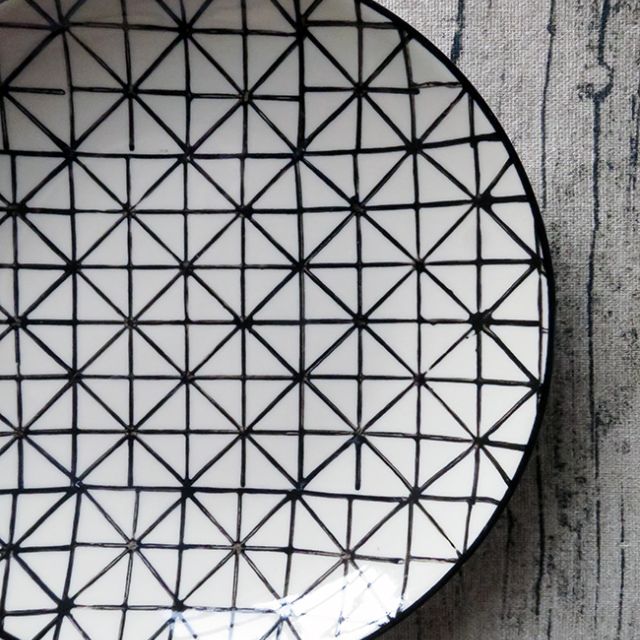 Black Geometric Criss Cross Plate, Furniture & Home Living, Home Decor ...