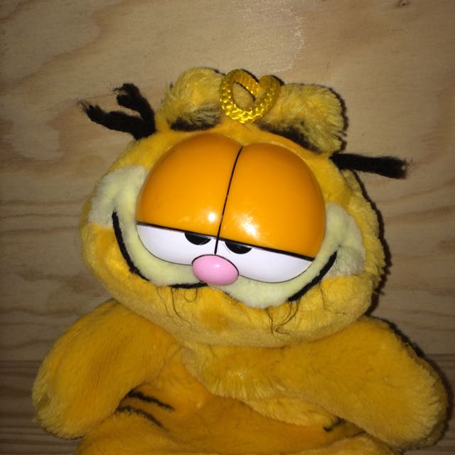 Garfield Hand Puppet, Hobbies & Toys, Toys & Games on Carousell
