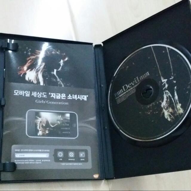 SNSD - Run Devil Run CD Album With JESSICA individual Poster! (Small ...