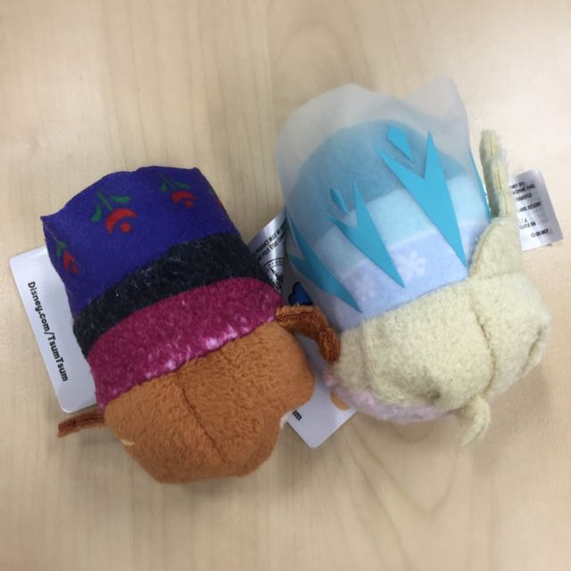 BNWT Disney Tsum Tsum Anna And Elsa (frozen) Set, Hobbies & Toys, Toys ...