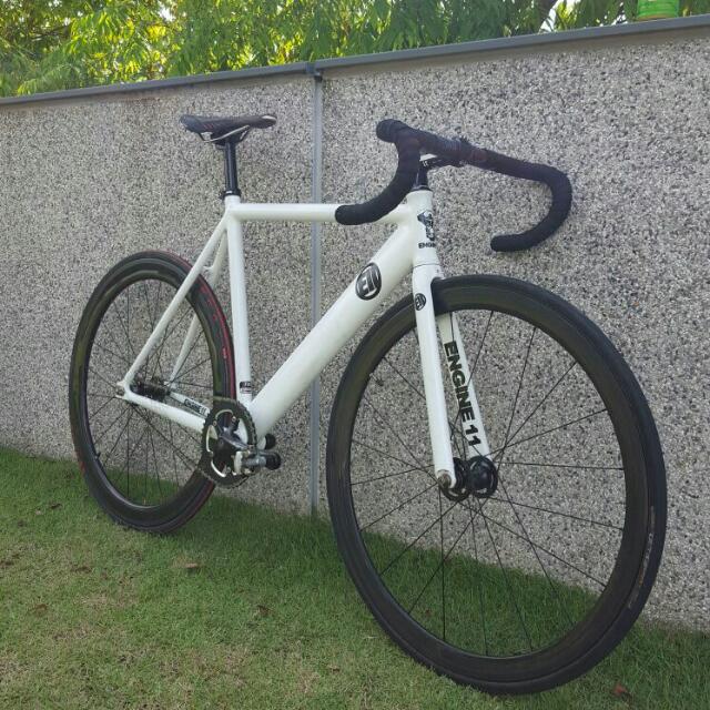 Engine11 Breaker FULL BIKE, Sports Equipment, Bicycles & Parts ...