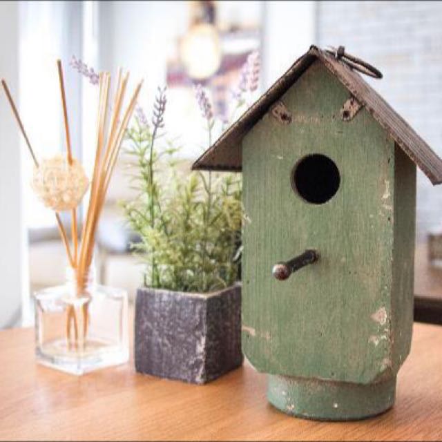 Vintage / Distressed Birdhouse Green Key Holder, Mobile Phones ...