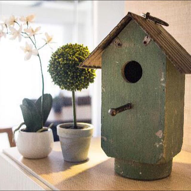 Vintage / Distressed Birdhouse Green Key Holder, Mobile Phones ...