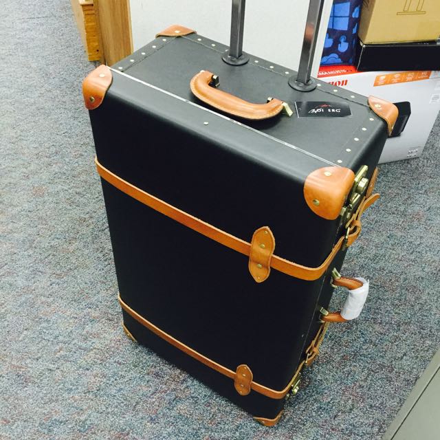 Vintage Trolley Case, Hobbies & Toys, Memorabilia & Collectibles ...