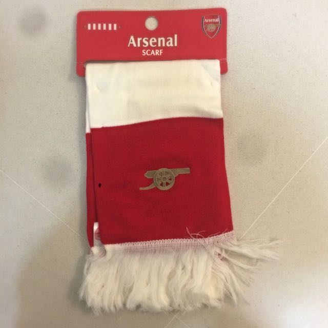 Arsenal scarf, Sports Equipment, Sports & Games, Racket & Ball Sports ...