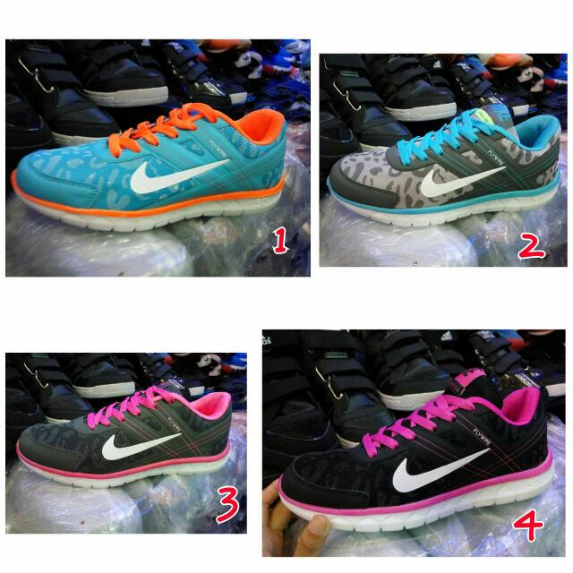Nike Flywire, Fesyen Wanita di Carousell