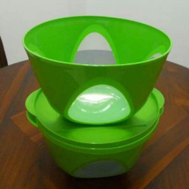 Tupperware Outdoor Bowl (2) 4.3L, TV & Home Appliances, Kitchen ...
