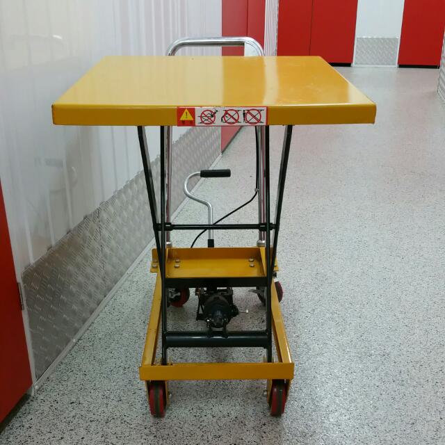 Height Adjustable Hydraulic Trolley Table, Furniture on Carousell