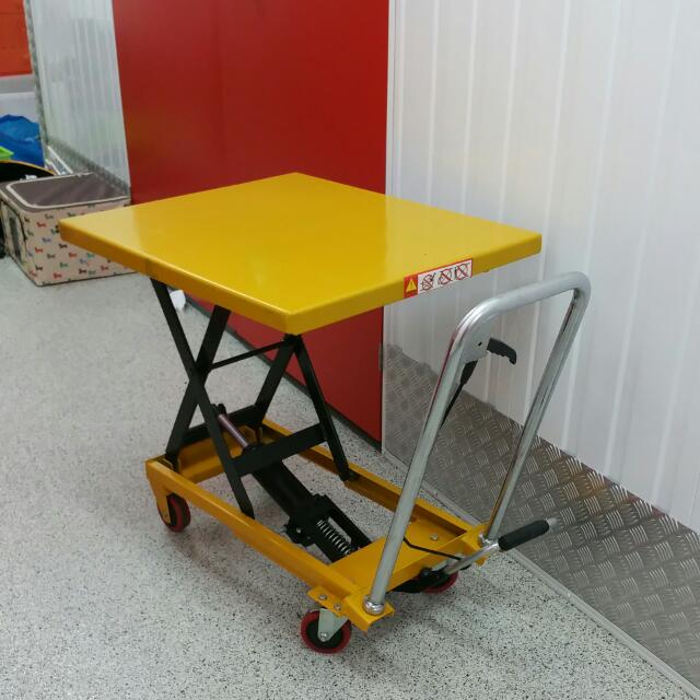 Height Adjustable Hydraulic Trolley Table, Furniture on Carousell