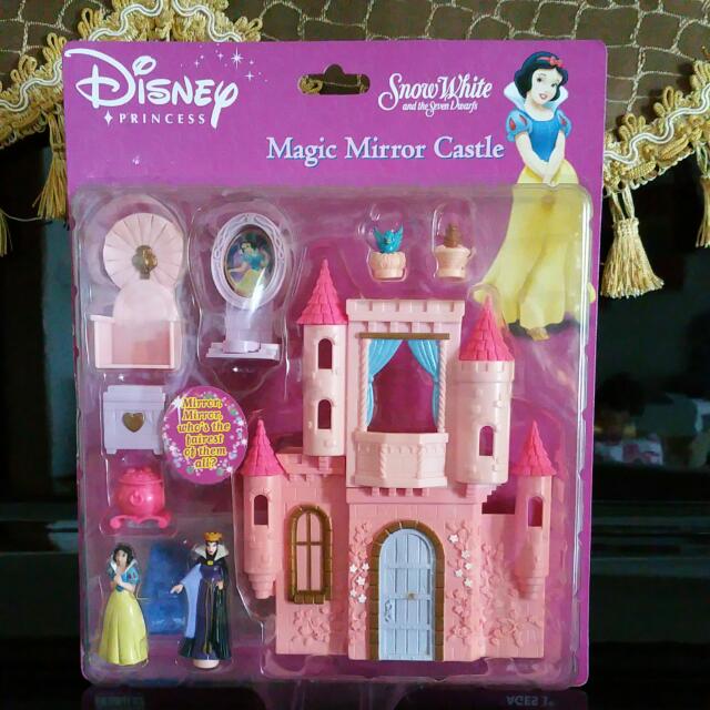 Disney Snow white and the Seven Dwarfs Magic mirror castle, Hobbies ...