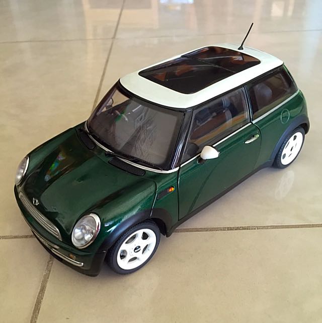 Kyosho Mini Cooper 1:18 Scale, Hobbies & Toys, Toys & Games on Carousell