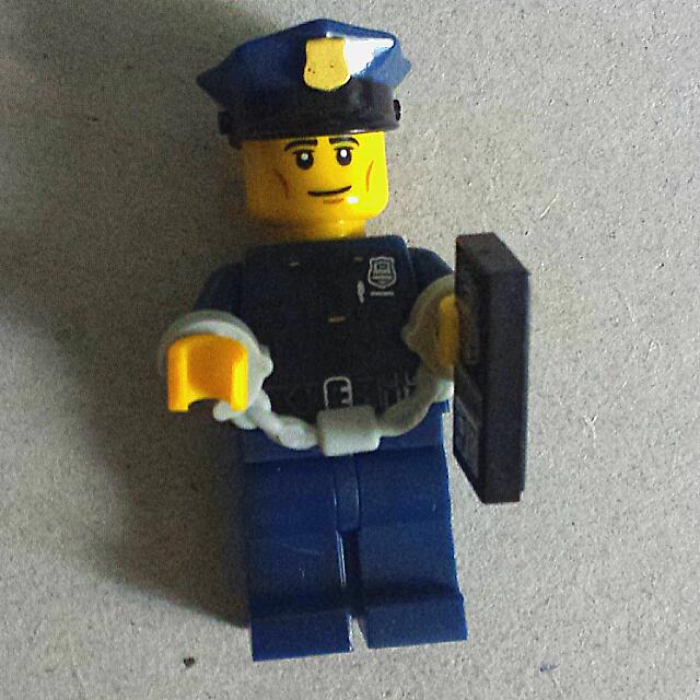 Lego Series Policeman, Hobbies & Toys, Toys & Games on Carousell
