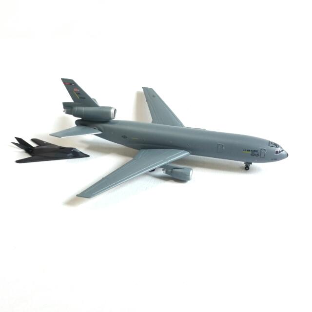 "Sold!" Dragon 1:400 USAF KC-10 and F117A, Hobbies & Toys, Toys & Games ...
