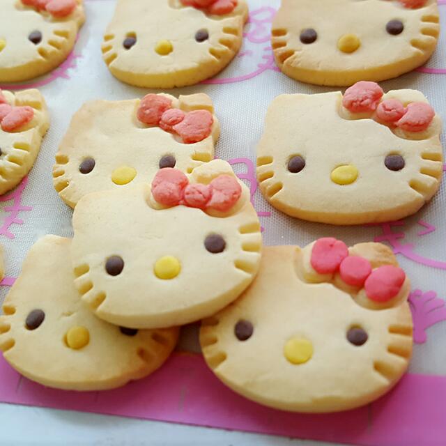How To Make Hello Kitty Cookies