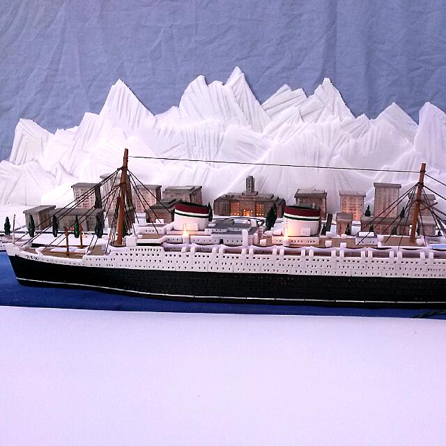 SS Rex 1930's Italian Ocean Liner Cruise Ship Model With Illumination ...