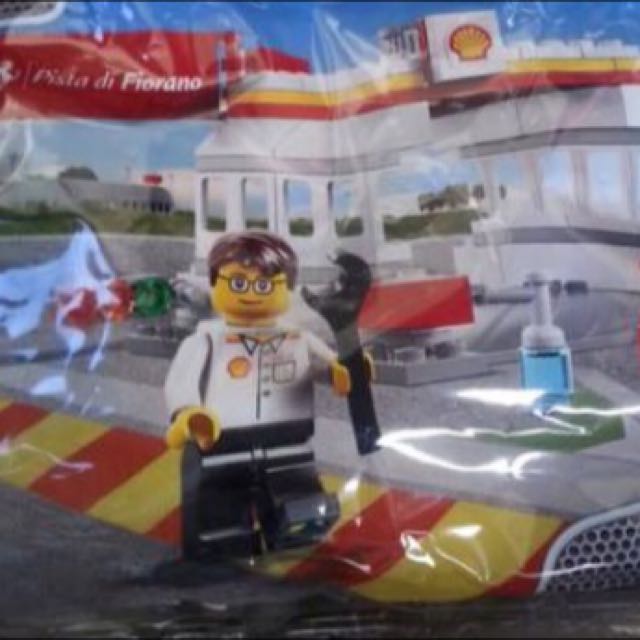 Shell Lego Station (V-Power), Hobbies & Toys, Toys & Games on Carousell