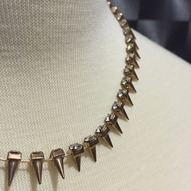 Studed Crystal Edgy Choker, Women's Fashion, Jewelry & Organisers ...