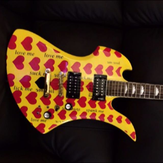 burny fernandes yellow hearts (hide signature), Hobbies & Toys, Music ...