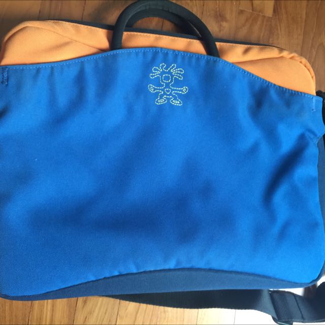 Crumpler Laptop Bag, Computers & Tech, Parts & Accessories, Laptop Bags ...