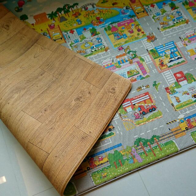 LG Hausys Playmat 2300 x 1400 x 15mm, Babies & Kids, Bathing & Changing ...